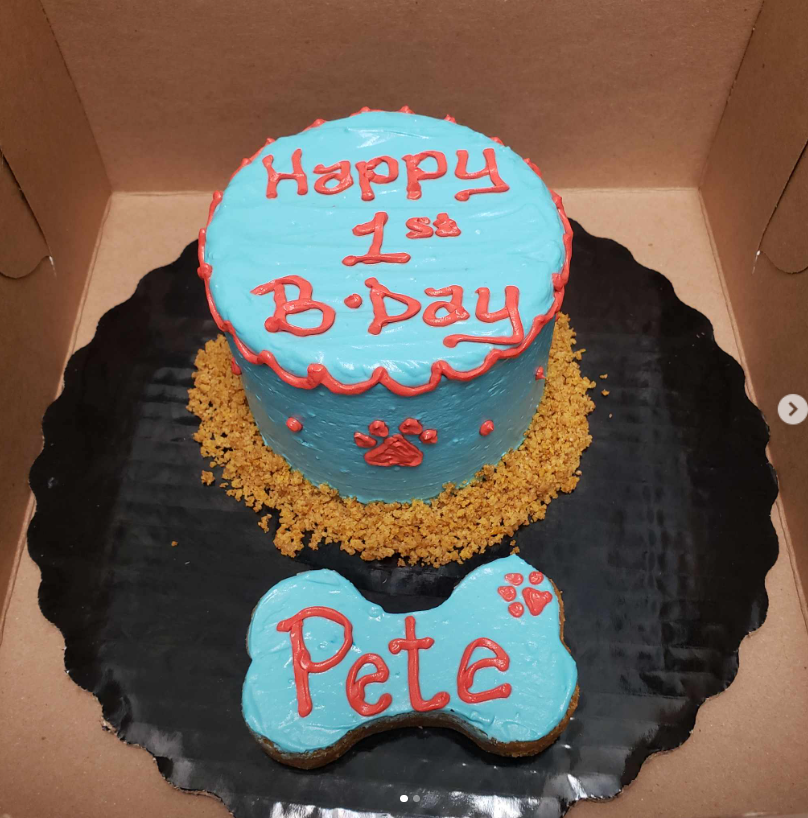 Small Circle – It's So Fluffy Pet Bakery